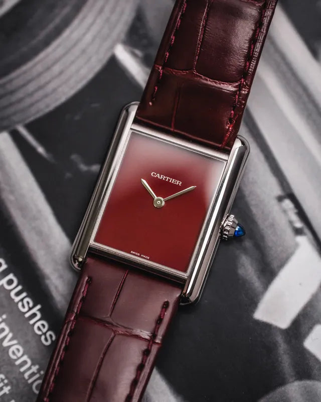 2025 Cartier 4323 Must De Cartier Tank Must Burgundy Dial WSTA0054 Box ...